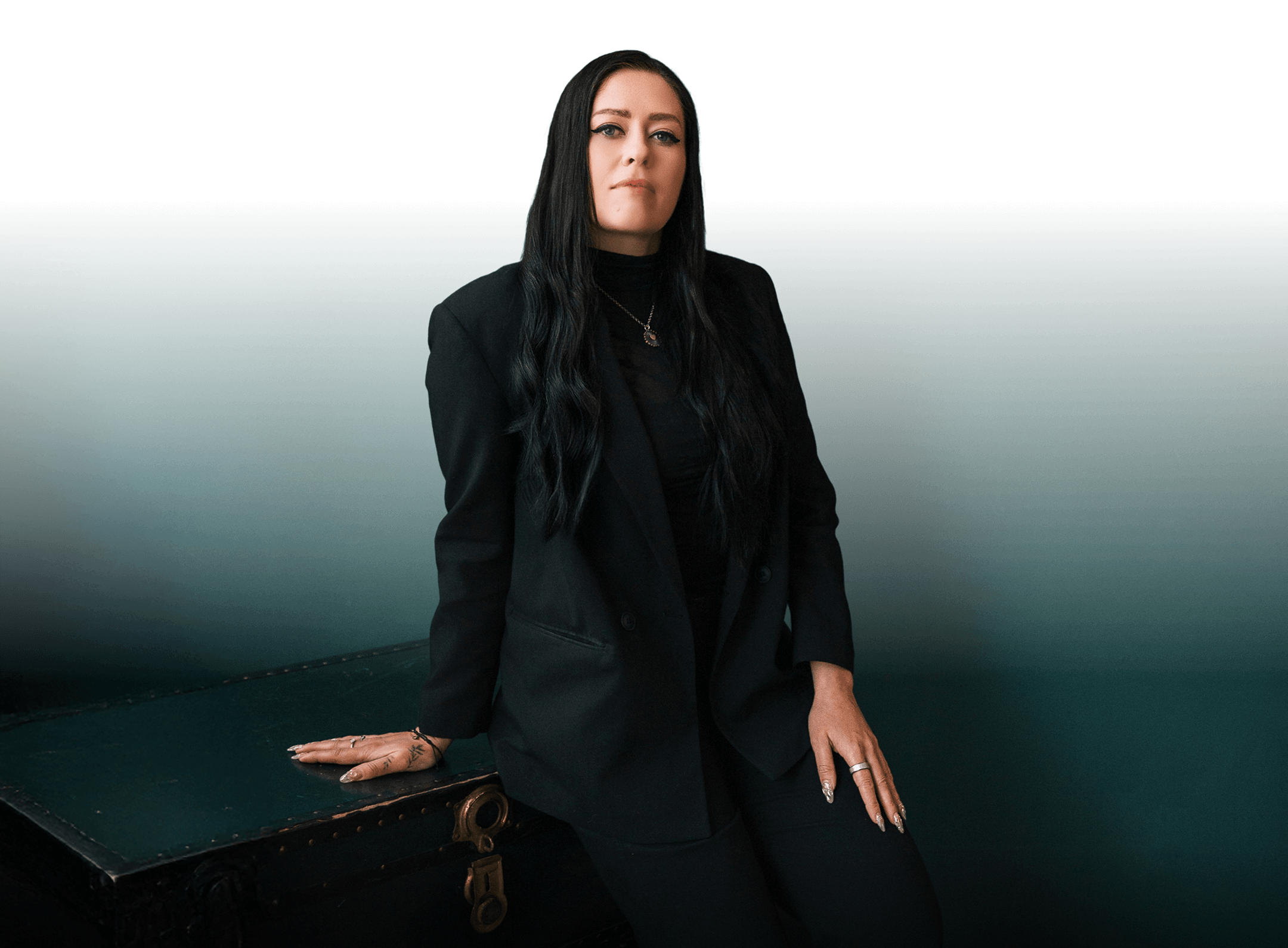 Callie Hart | A #1 NYT Bestselling Author of Dark Romance